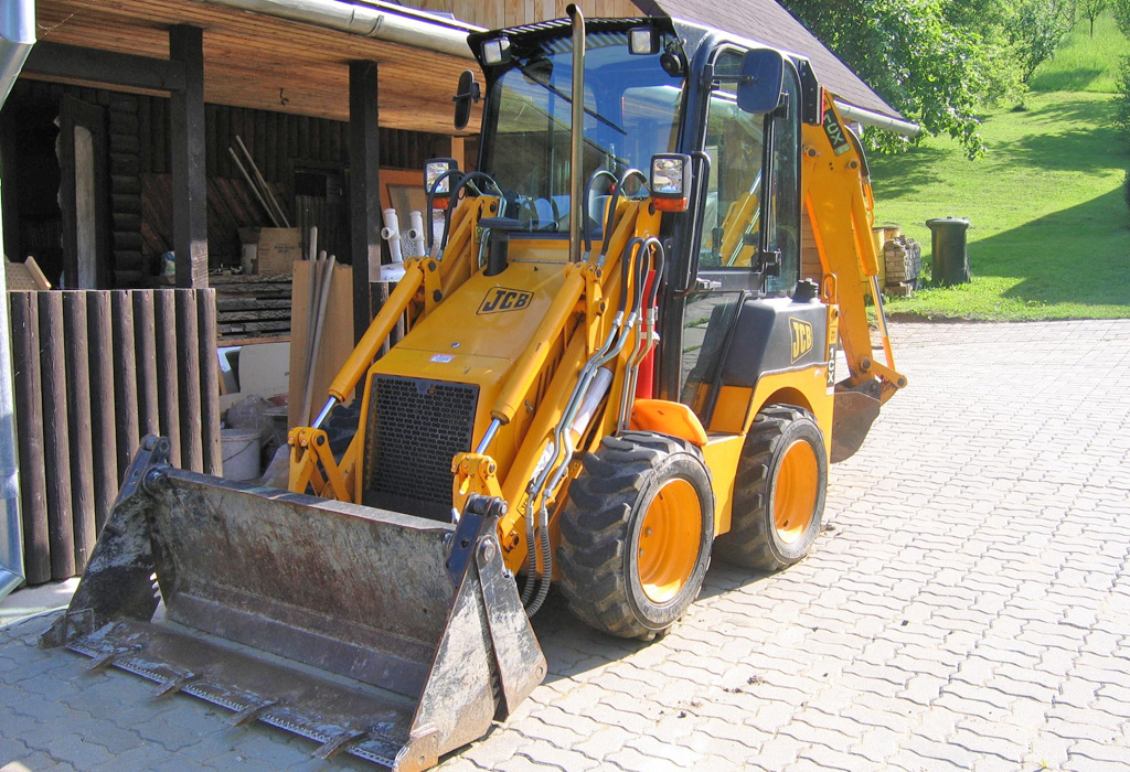 Характеристики JCB 1CX. Обзор экскаватора-погрузчика JCB 1CX