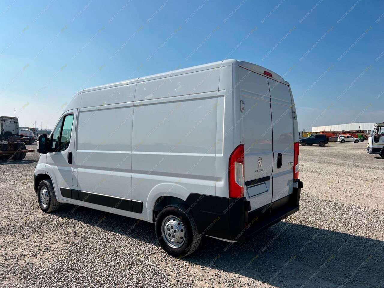 Продажа фургона Peugeot Boxer 2.2 130 л.с. 6МКПП L2H2 2024 год - 911096