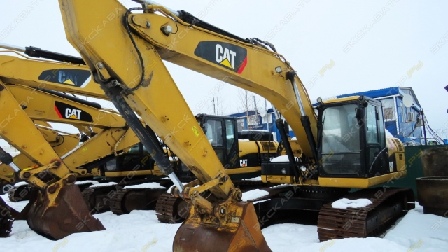 Продажа экскаватора Caterpillar 320D2 L 2016 год - 845108
